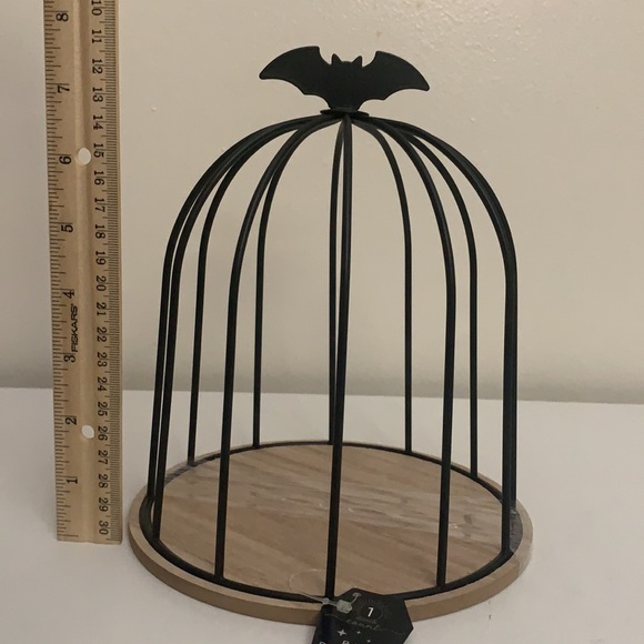 Target Bullseye | Holiday | Halloween Target Bullseye Bat Birdcage ...